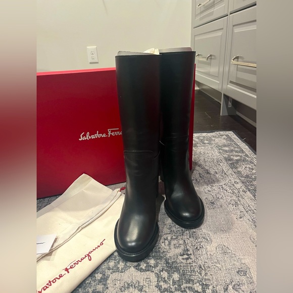 Salvatore Ferragamo | Shoes | Authentic Salvatore Ferragamo Alan Boots ...